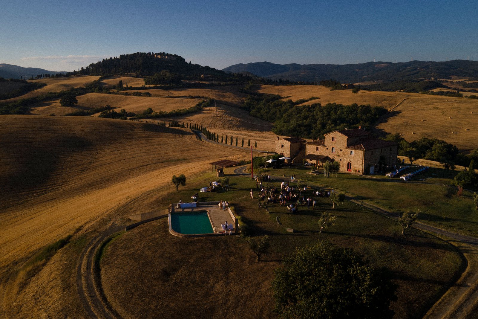 Apartments in Tuscany with infinity pool